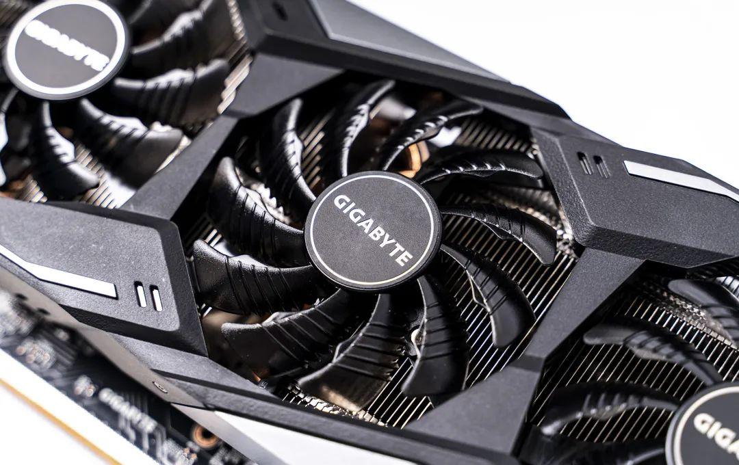 又免费升“CPU”！技嘉RX 5600XT 测评 - 知乎